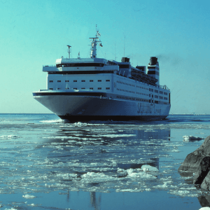 GTS Finnjet – Valkeat Laivat